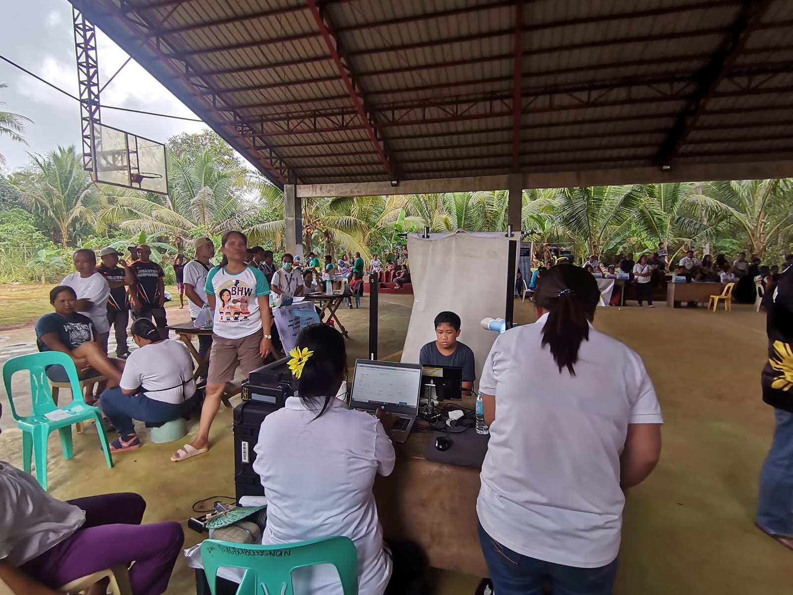 E. Samar guv brings government services to historic Homonhon Island ... E. Samar guv brings government services to historic Homonhon Island ...